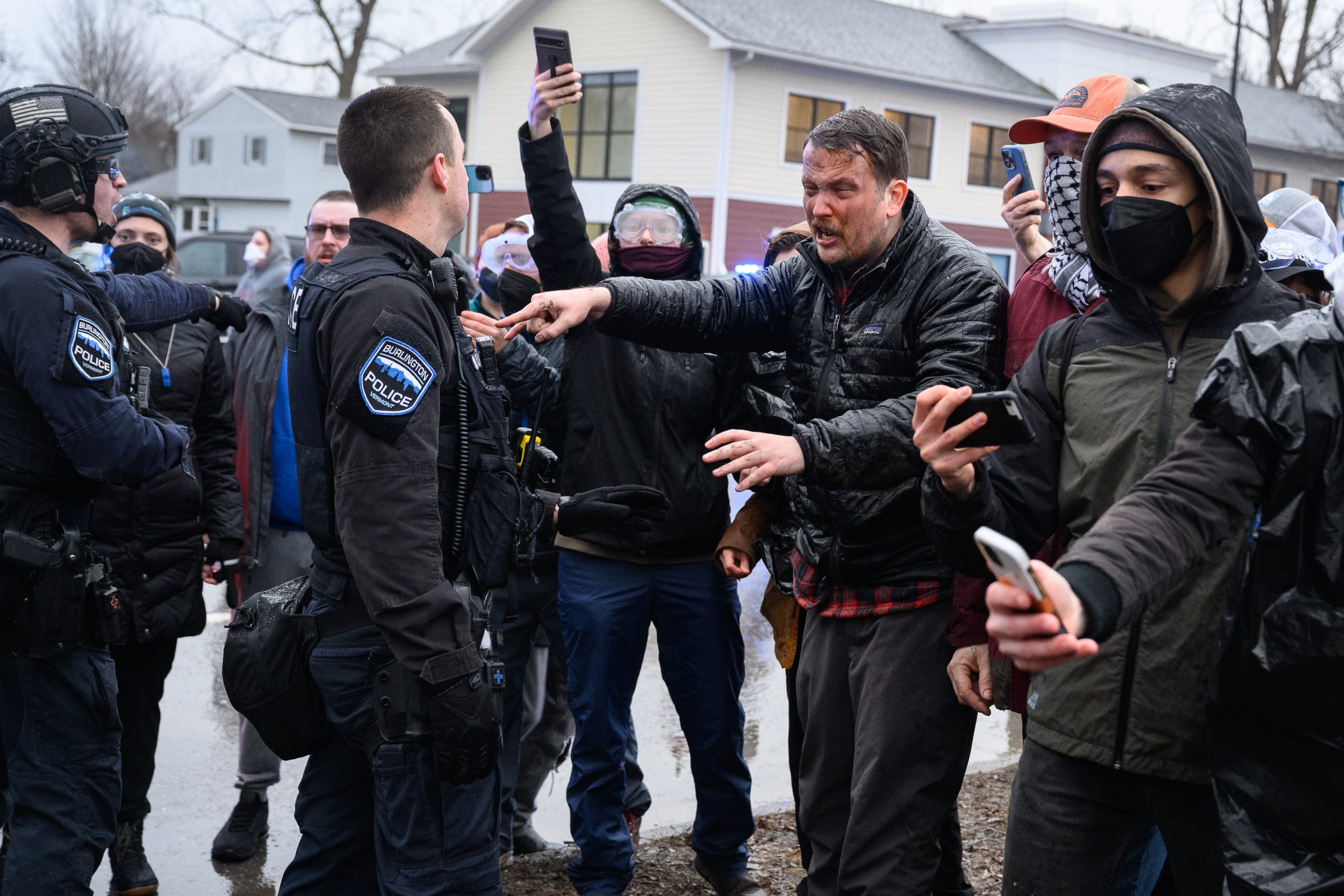 Burlington Clears Police Officers for Conduct at March ICE Raid | Seven ...